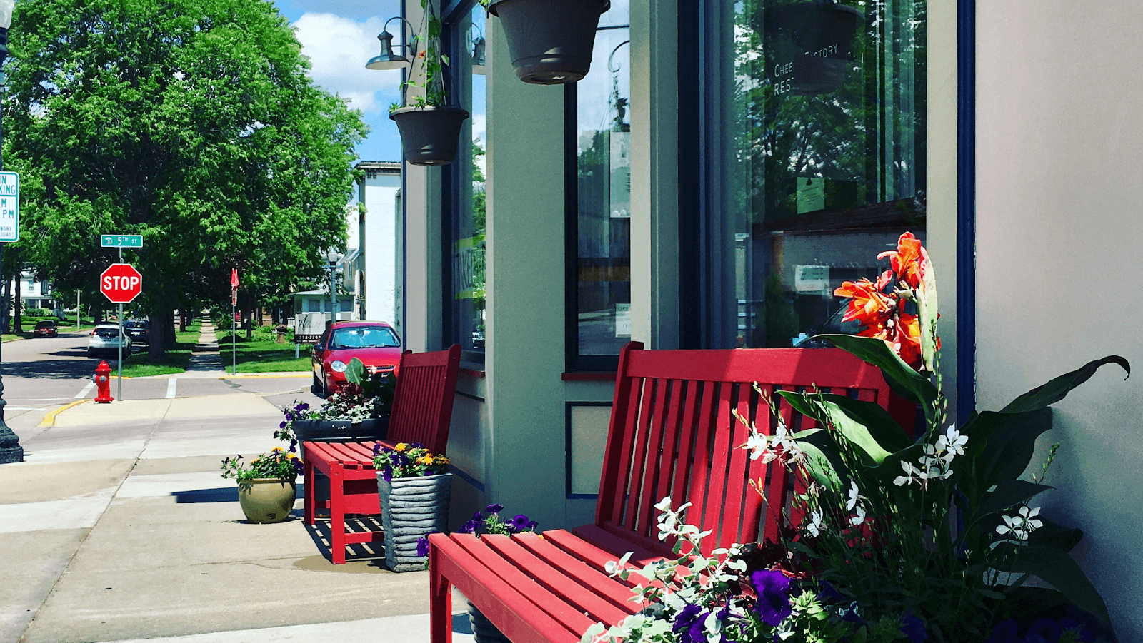 Cheeze Factory Restaurant - Explore The Plant-Powered World