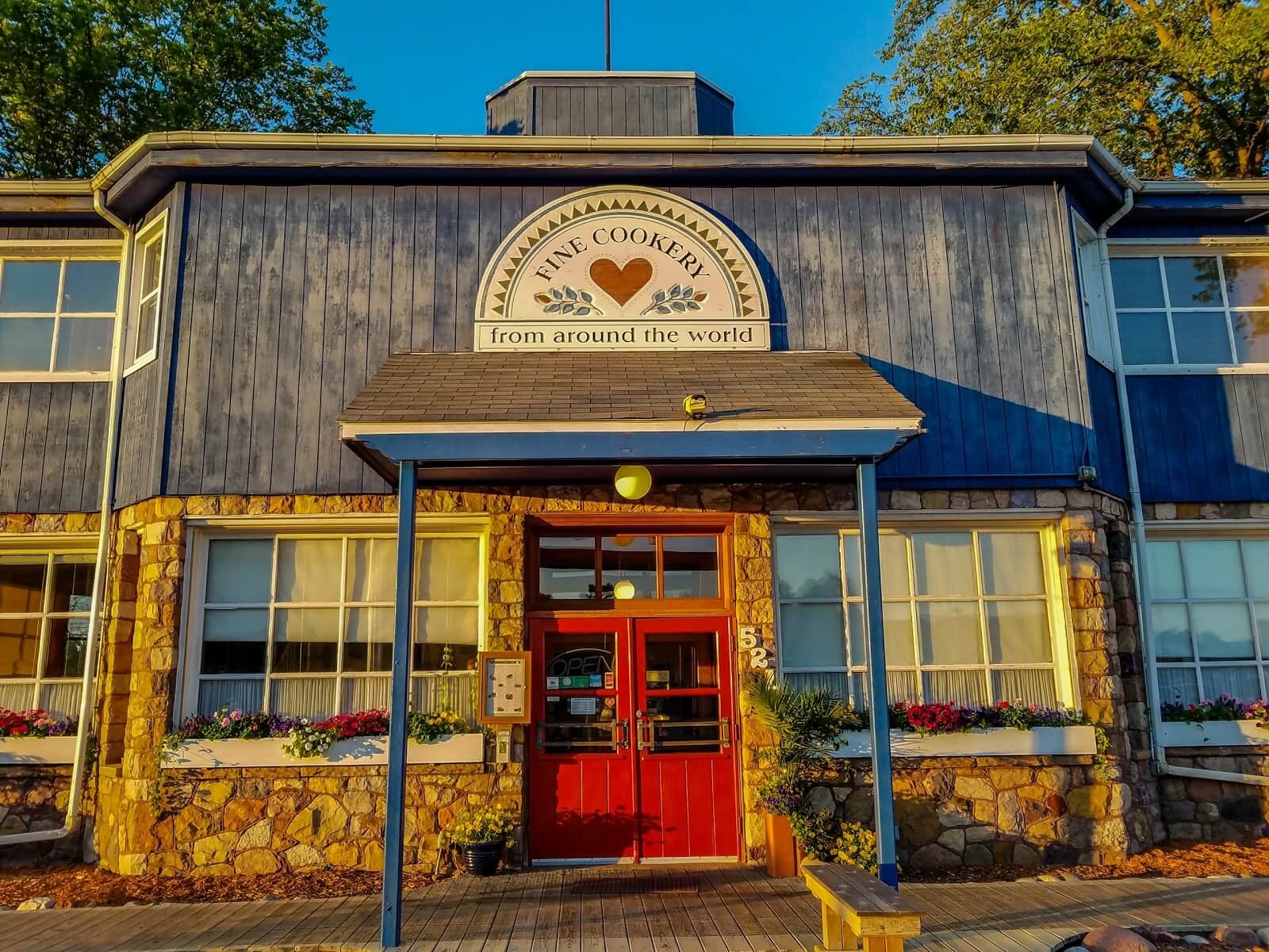 Cheeze Factory Restaurant - Explore The Plant-Powered World
