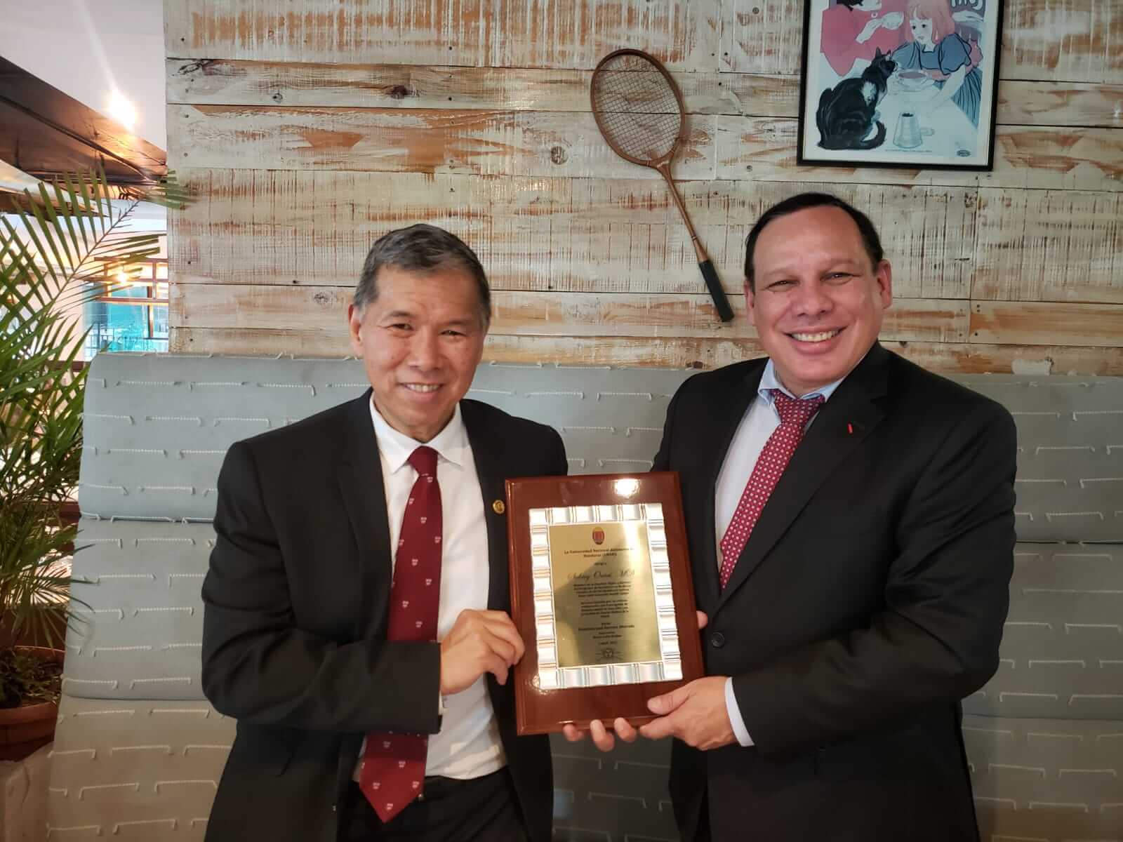 Dr. Sidney Ontai - Explore The Plant-Powered World