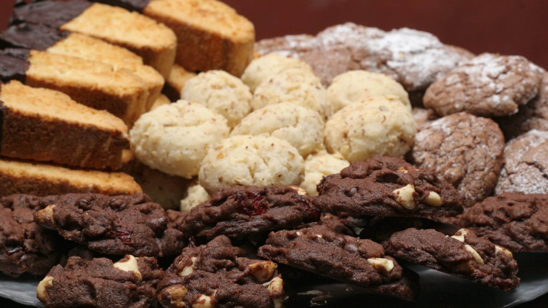 The Ultimate Guide To Plant-Based Baking During The Holidays - Vkind